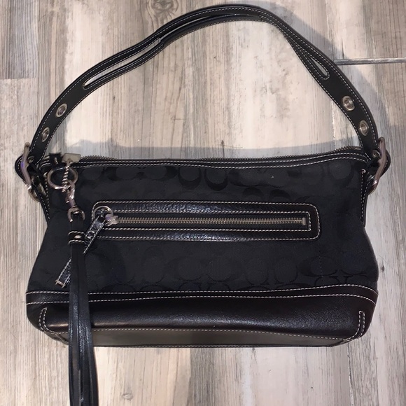 Coach | Bags | Vintage Coach Bad So Its Not New But Still Very Cute ...